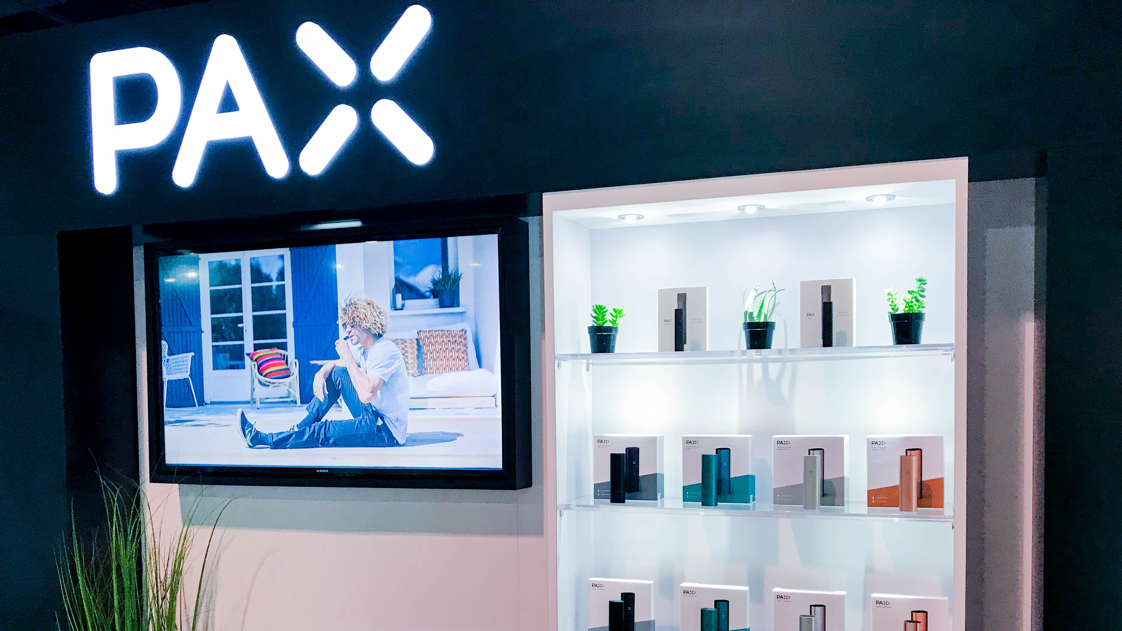 Our Work: Pax Labs - Trade Show Displays - Custom fabrication and ...
